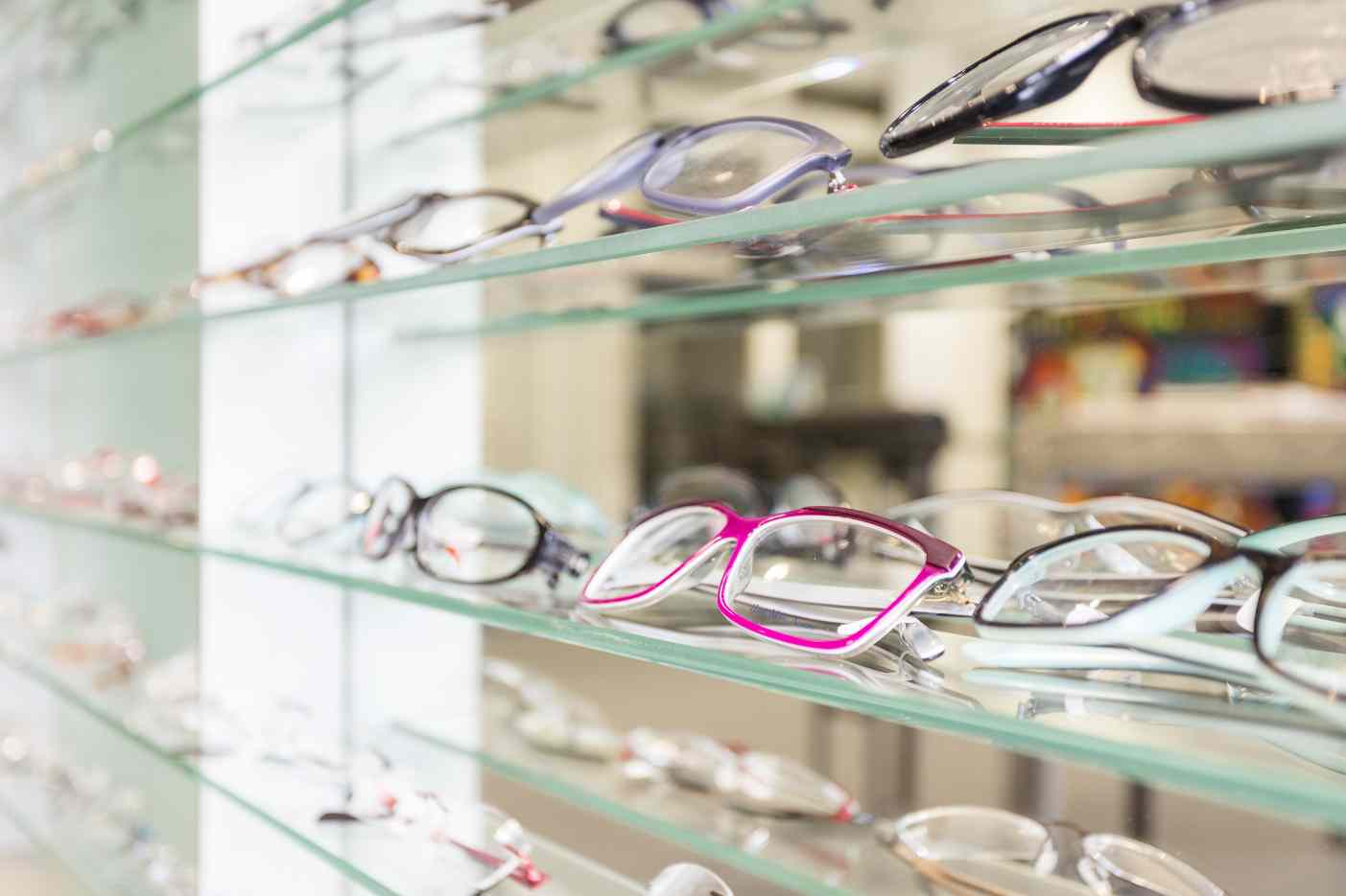 Optik Cahaya Truevue: Toko Kacamata dan Softlens Berkualitas